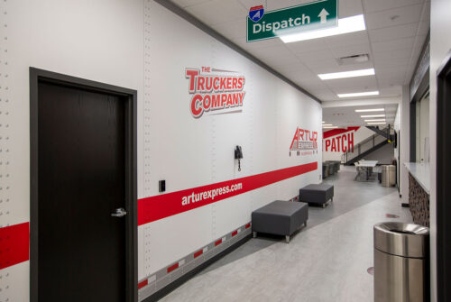 About | Artur Express